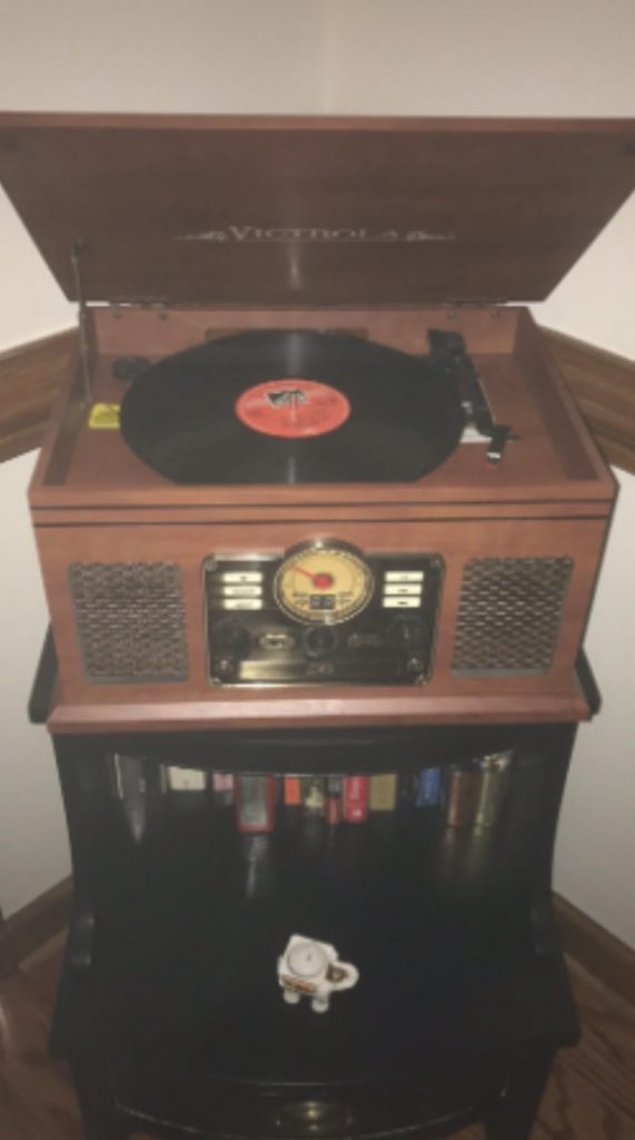 Victrola Bluetooth Turntable with CD Player Review