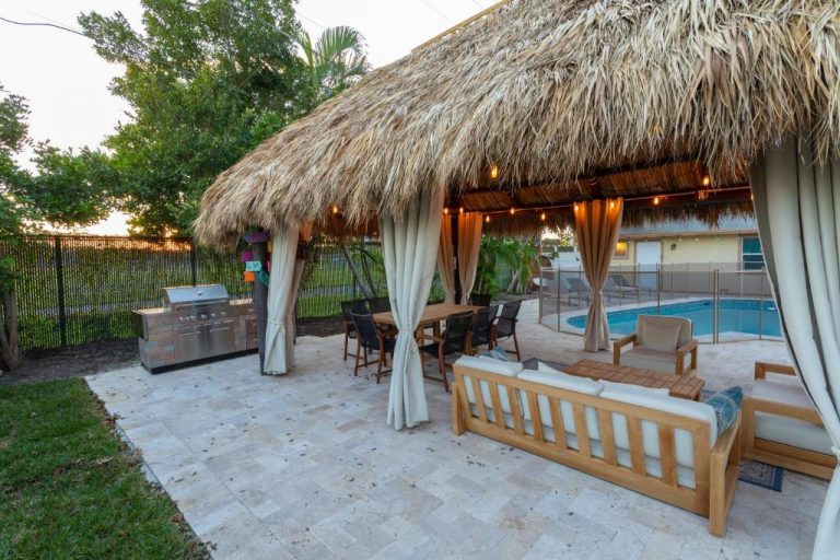 Best Wood to Use for Building a Tiki Hut